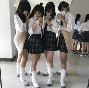 現役JKに聞いた！令和女子高生の『制服トレンド白書2020』 制服コーデのリアル調査を実施！ | トレンドお届けメディア Trepo（トレポ