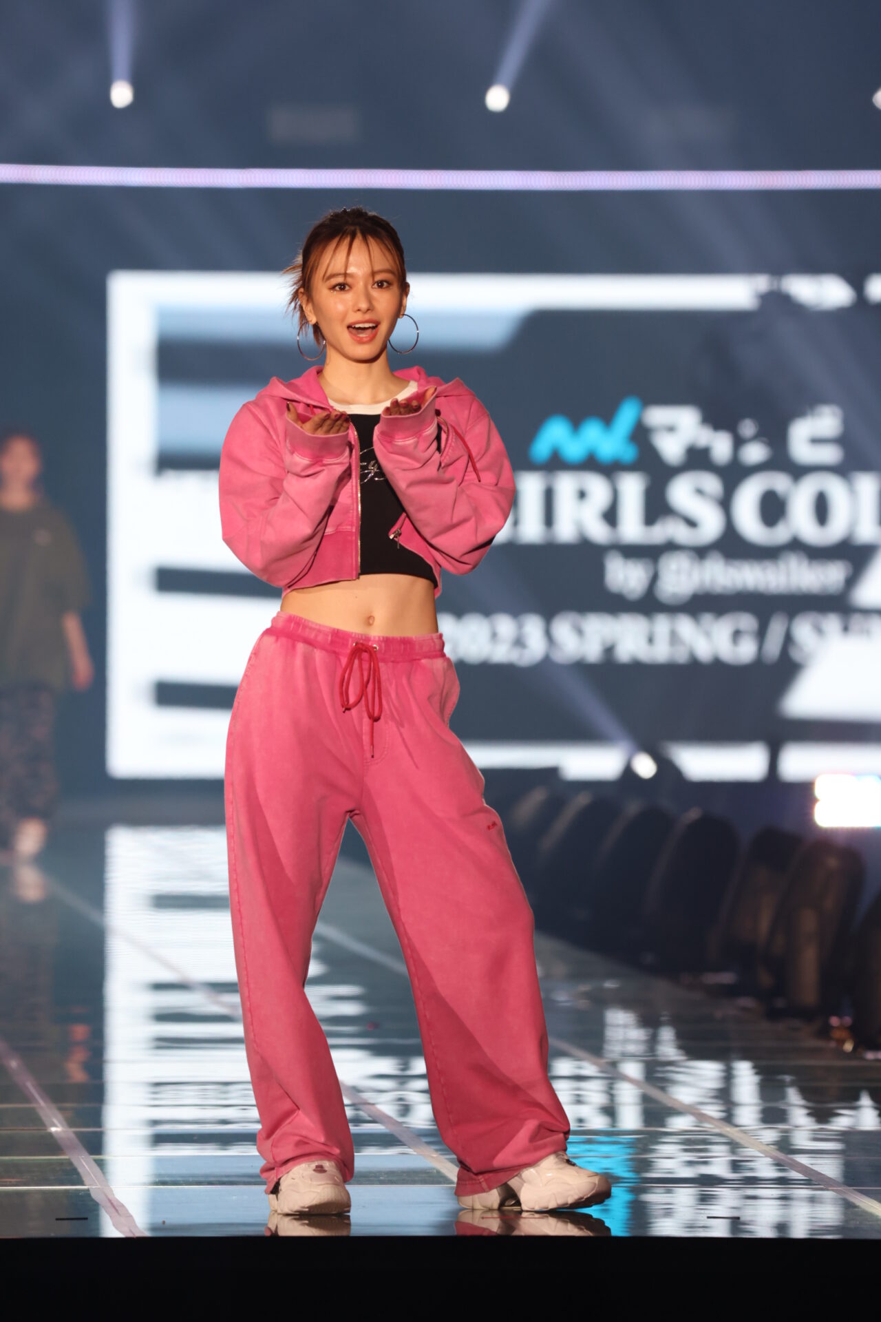 【マイナビ TGC 2023 S/S】中条あやみがトップバッターに！新木優子、藤田ニコル、池田美優など大人気モデルの豪華ランウェイをレポ♡ | トレンドお届けメディア Trepo（トレポ