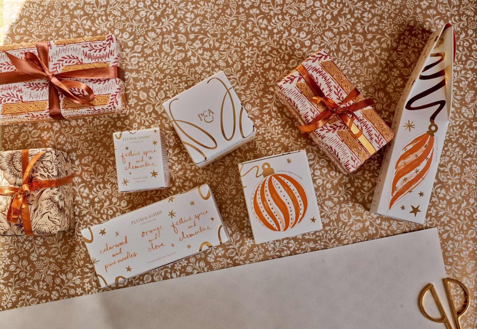 【ホリデーアイテム】ホームフレグランスブランド「PLUM&ASHBY」から、ホリデーコレクションが登場！おうちの中でクリスマスムードが楽しめるアイテムをご紹介するよ♡ | トレンドお届け ...