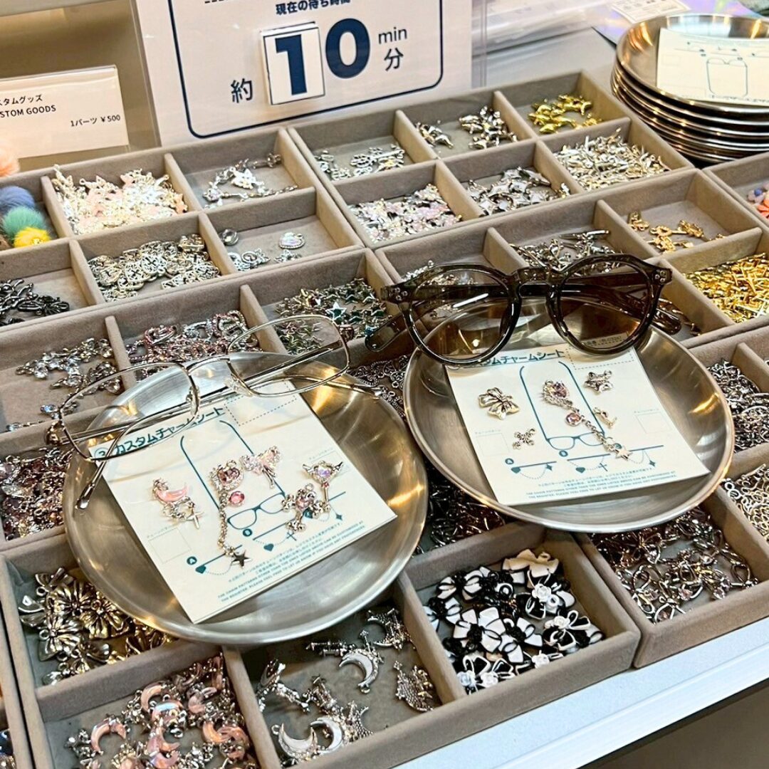 【話題】「eyecon」でメガネチャーム作りを体験♡ 自分だけのオリジナルアイウェアをゲットしよう！ - トレンドお届けメディア Trepo（トレポ