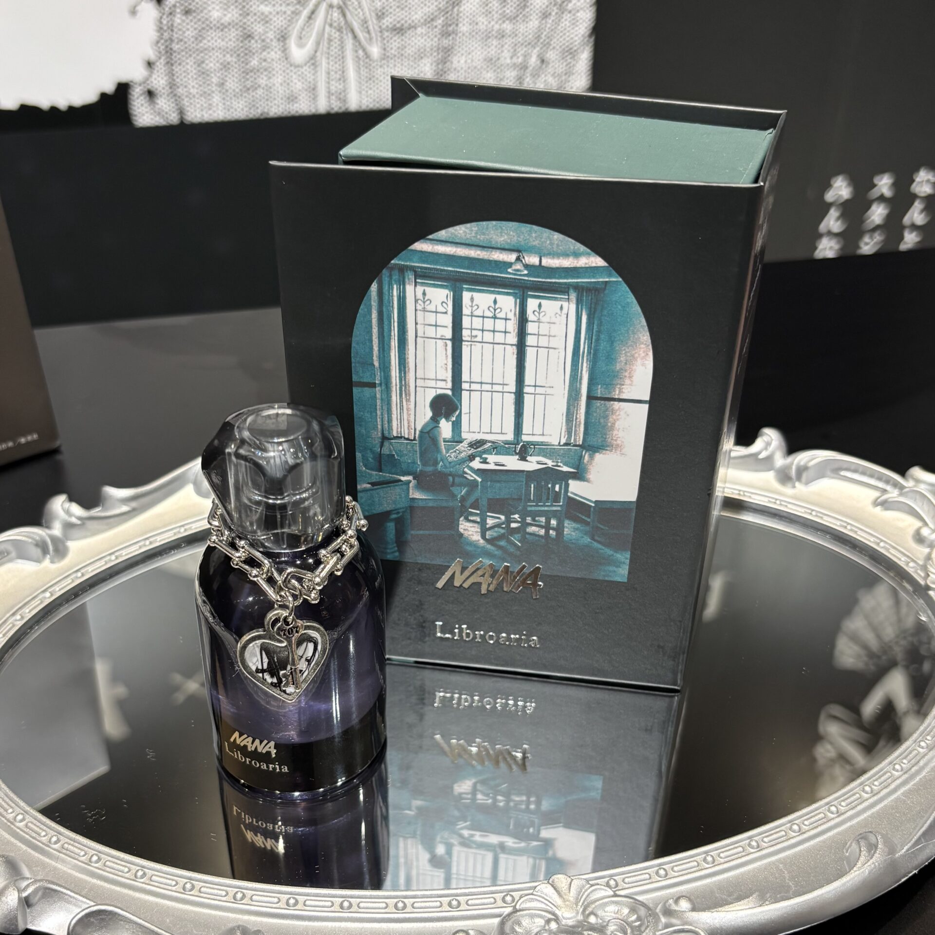 NANA』コラボ香水】2人のナナをイメージした“ラメ香水”が可愛すぎた♡期間限定でPOPUPも開催中！ - トレンドお届けメディア Trepo（トレポ ）