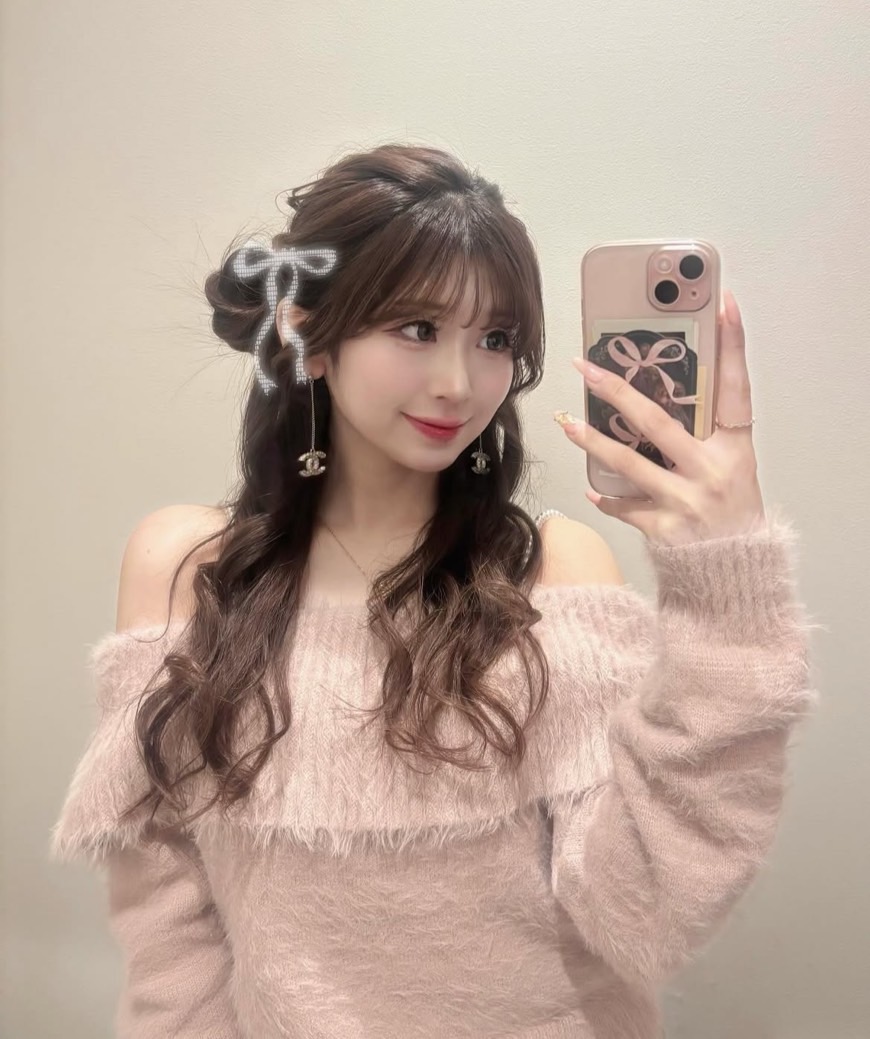 【簡単5STEP】ミディアムヘアでもできる「くるみちゃんヘア」のやり方を徹底解説！トレンドのヘアアレンジを試してみない？ | トレンドお届けメディア Trepo（トレポ