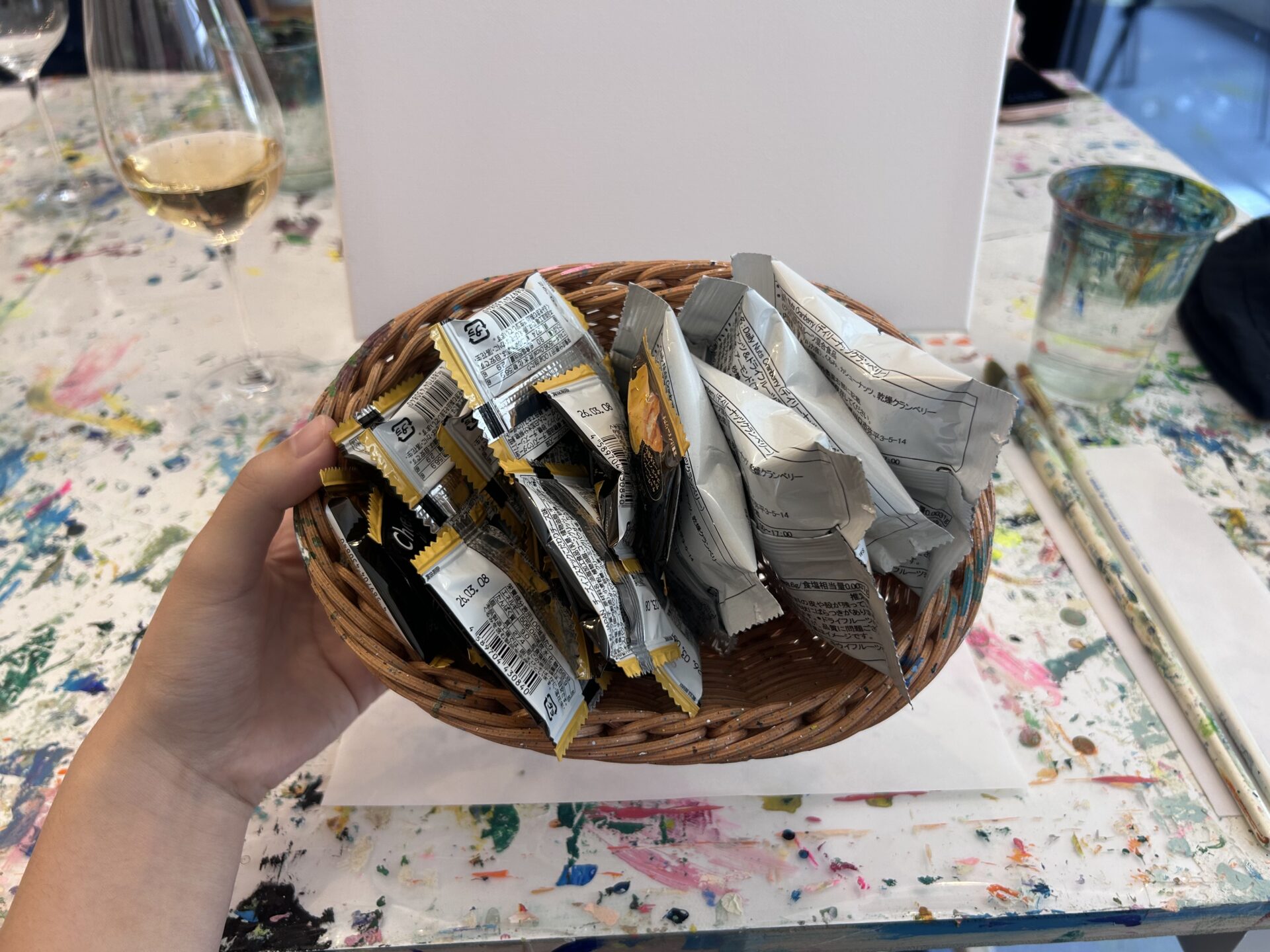 【体験レポ】ワインを片手にアートな癒し時間♡artwine.tokyo日本橋アトリエで“大人の贅沢体験”してきた！ - トレンドお届けメディア ...