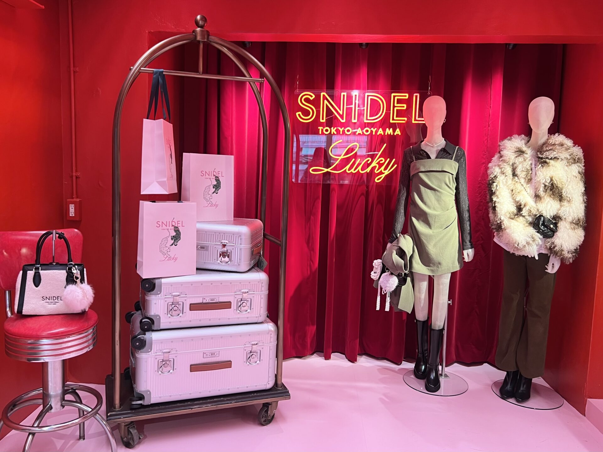 【トレンド】SNIDELから期間限定店舗が青山に登場♡ブランド初のカフェやここでしかゲットできない商品をチェックしてね♪ - トレンドお届けメディア Trepo（トレポ